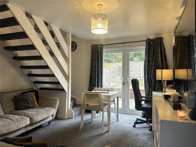 For Sale 2 Bedroom House Oldham Oldham DS93731822