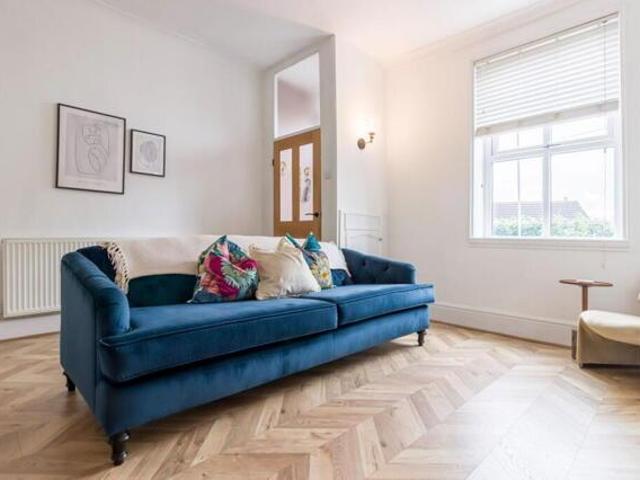 For Sale 2 Bedroom House Oldham Greater Manchester DS98687766