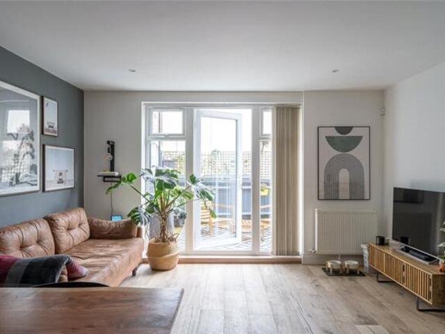 For Sale 2 Bedroom House London Greater London DLS100398129