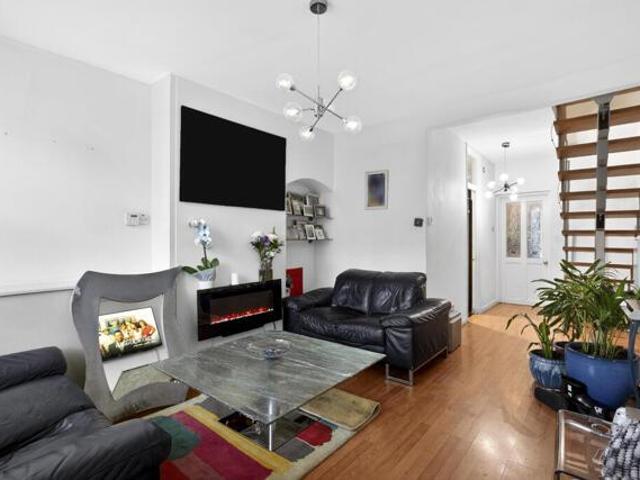 For Sale 2 Bedroom House London Greater London DS99808822