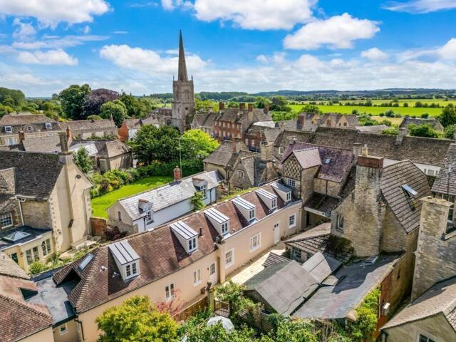 For Sale 2 Bedroom House Lechlade Gloucestershire DS100733961