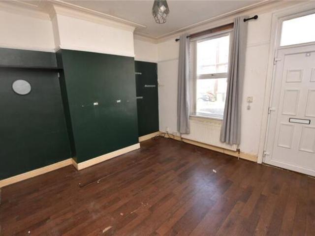 For Sale 2 Bedroom House Leeds West Yorkshire DS101797042