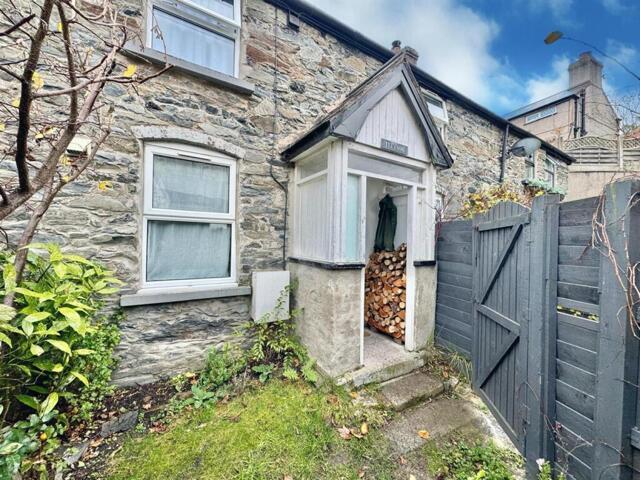 For Sale 2 Bedroom House Llanfairtalhaiarn Llanfairtalhaiarn DS100578995