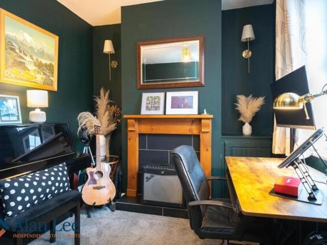 For Sale 2 Bedroom House Macclesfield Cheshire East DLS99571991