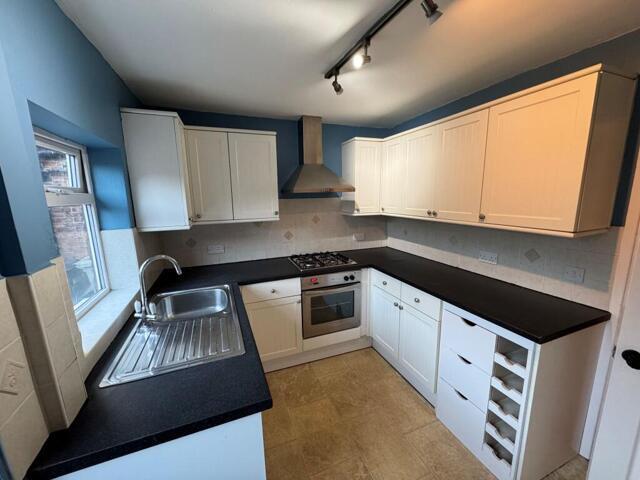For Sale 2 Bedroom House Macclesfield Cheshire East DS99895601