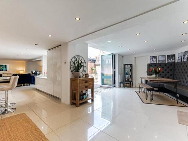 For Sale 2 Bedroom House Marlow Buckinghamshire DLS99092479