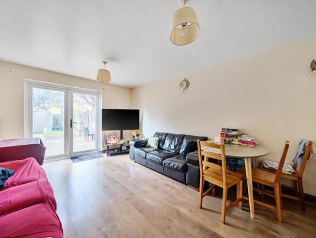 For Sale 2 Bedroom House Mitcham Greater London DLS100503420