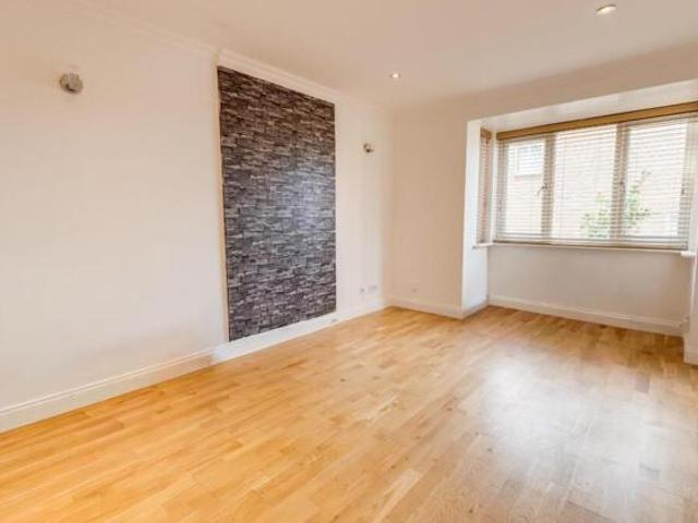 For Sale 2 Bedroom House Northampton Northamptonshire DS100096671