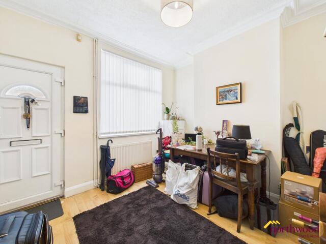 For Sale 2 Bedroom House Newcastle Under Lyme Stoke On Trent DLS98477142