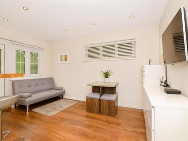 For Sale 2 Bedroom House Sandridge Sandridge DLS100987806