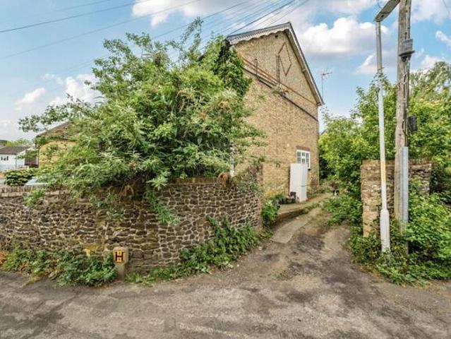 For Sale 2 Bedroom House Sevenoaks Kent DLS100786618