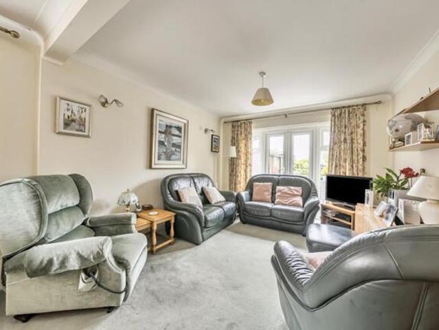 For Sale 2 Bedroom House Shepperton Surrey DLS98903451