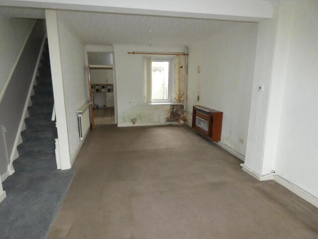 For Sale 2 Bedroom House Skewen Skewen DLS100425993
