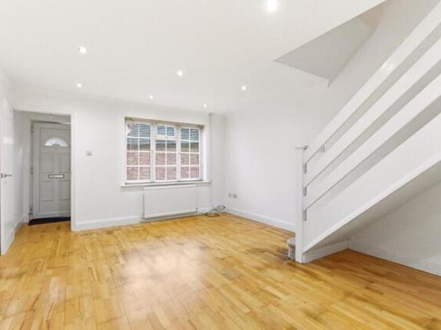 For Sale 2 Bedroom House St. Albans Hertfordshire DS101674873