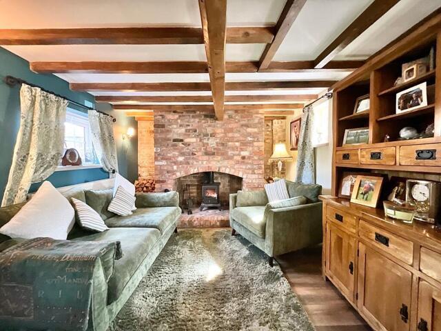 For Sale 2 Bedroom House Staffordshire Staffordshire DLS101797133