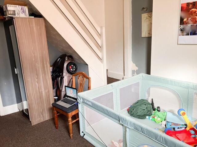 For Sale 2 Bedroom House Stoke On Trent Staffordshire DS99054773