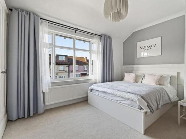 For Sale 2 Bedroom House Sutton Greater London DS100988007