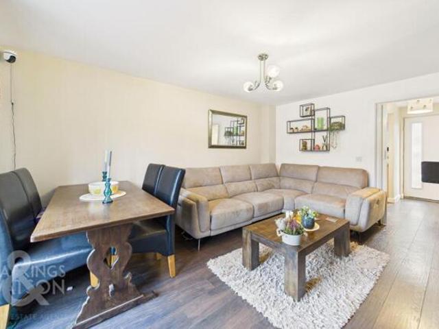 For Sale 2 Bedroom House Queens Hills Queens Hills DLS100786533