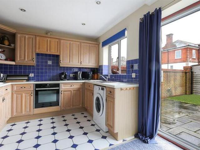 For Sale 2 Bedroom House Redhill Surrey DS100398498