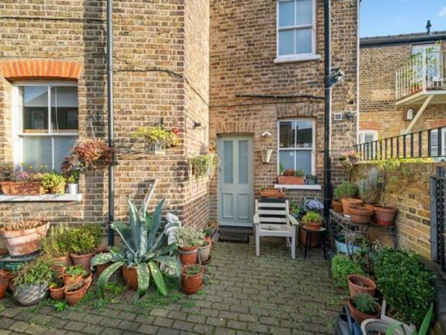 For Sale 2 Bedroom House Richmond Upon Thames Greater London DLS100541269