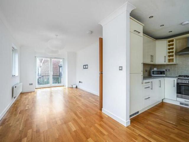 For Sale 2 Bedroom House Rye East Sussex DS99054973