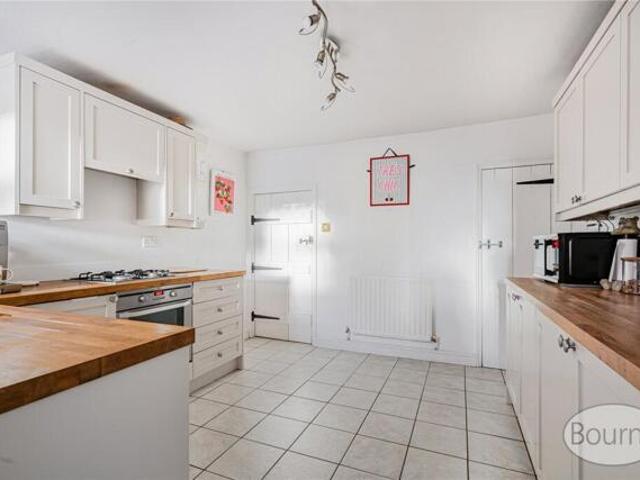 For Sale 2 Bedroom House Woking Surrey DS98204927