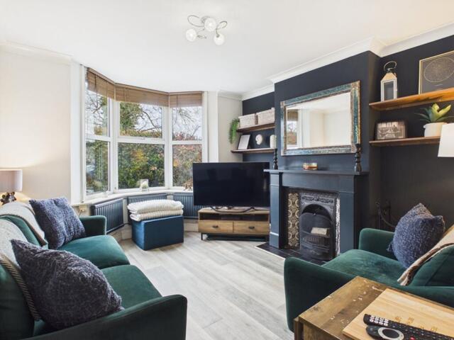 For Sale 2 Bedroom House Wooburn Green Buckinghamshire DLS99808631