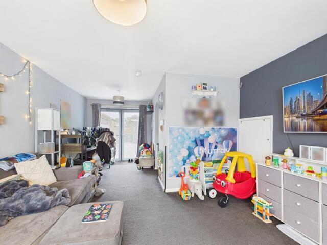 For Sale 2 Bedroom House Waterlooville Hampshire DS100132365