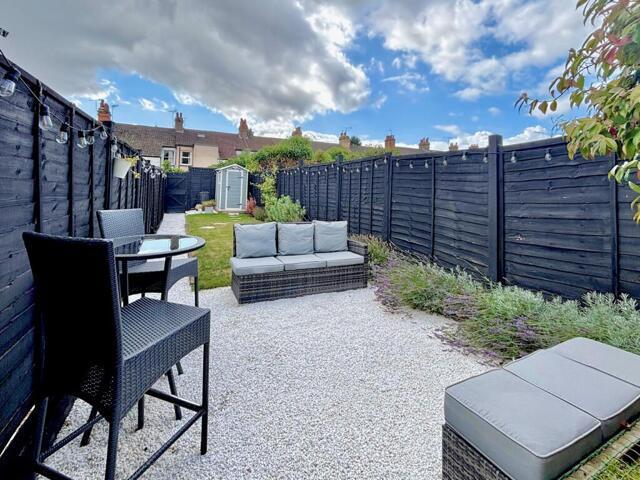 For Sale 2 Bedroom House Watford Hertfordshire DS98278140