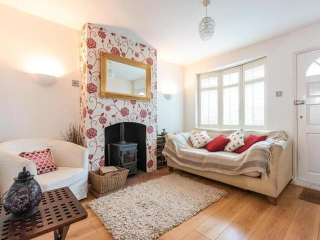 For Sale 2 Bedroom House Weybridge Surrey DLS99130391