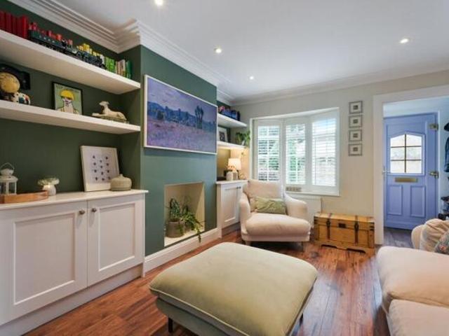 For Sale 2 Bedroom House Weybridge Surrey DLS101674786