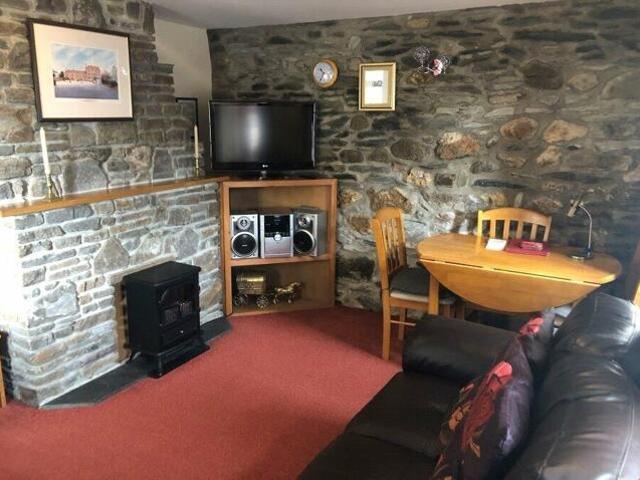 For Sale 2 Bedroom House Whitland Carmarthenshire DS101119423