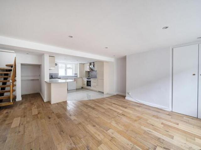For Sale 2 Bedroom House Windsor Windsor And Maidenhead DS98929982