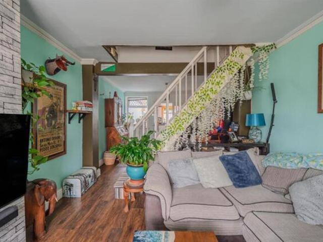 For Sale 2 Bedroom House Wye Kent DS99277918
