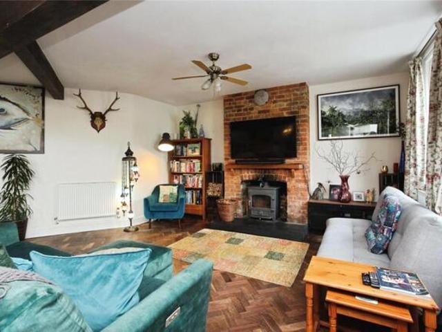 For Sale 2 Bedroom House Tonbridge Kent DLS98503608
