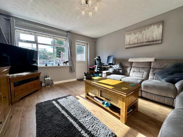 For Sale 2 Bedroom House Tamworth Staffordshire DS99237342
