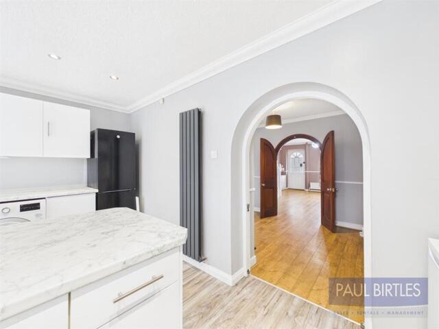 For Sale 2 Bedroom House Trafford Trafford DLS99895625
