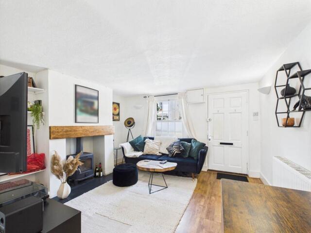For Sale 2 Bedroom House Tring Hertfordshire DLS99436770