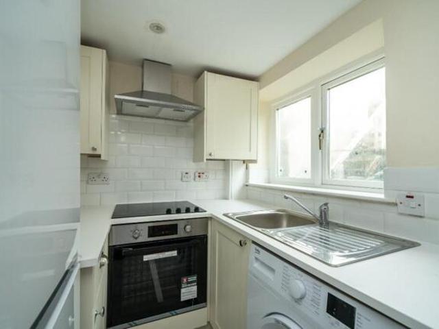 For Sale 2 Bedroom House Tring Hertfordshire DS100096639