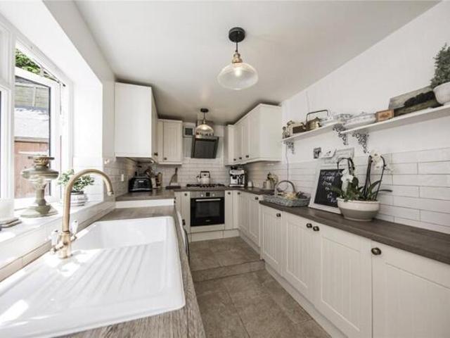 For Sale 2 Bedroom House Tunbridge Wells Kent DS99054722