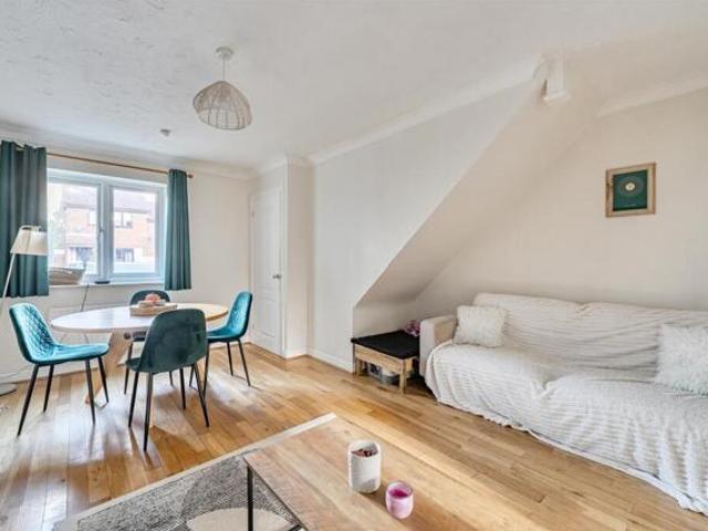For Sale 2 Bedroom House Twyford Wokingham DS98262504
