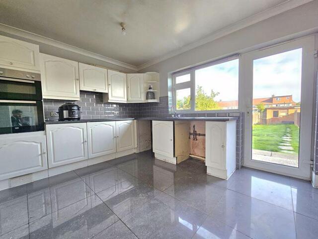 For Sale 2 Bedroom House Uxbridge Greater London DS101278200