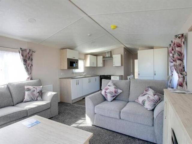 For Sale 2 Bedroom Shared Living/roommate Mumby Mumby DS100684818
