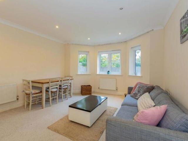 For Sale 2 Bedroom Shared Living/roommate Maidenhead Windsor And Maidenhead DLS100987913