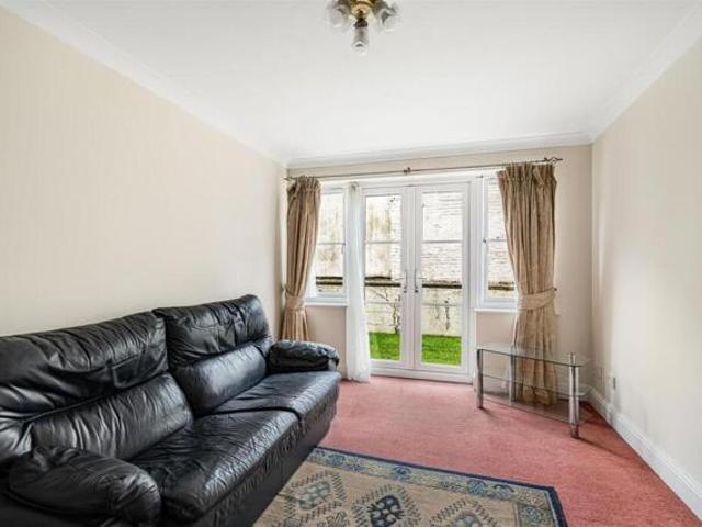 For Sale 2 Bedroom Shared Living/roommate Maidenhead Windsor And Maidenhead DS100855245