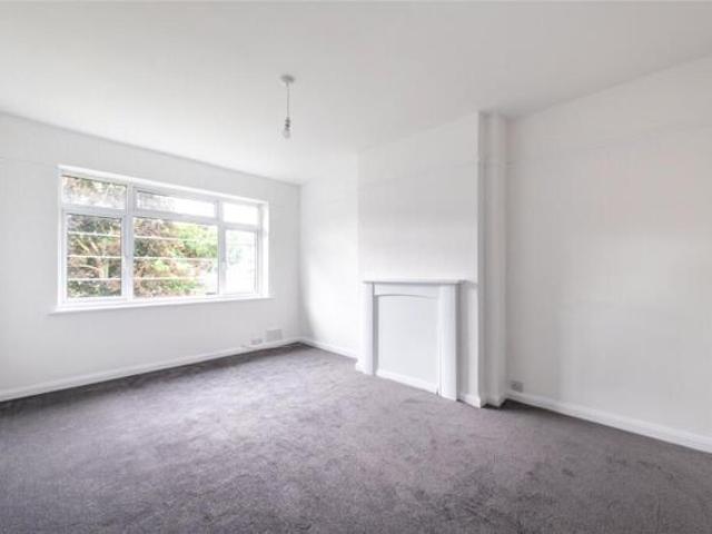 For Sale 2 Bedroom Shared Living/roommate Maidstone Kent DS98612264