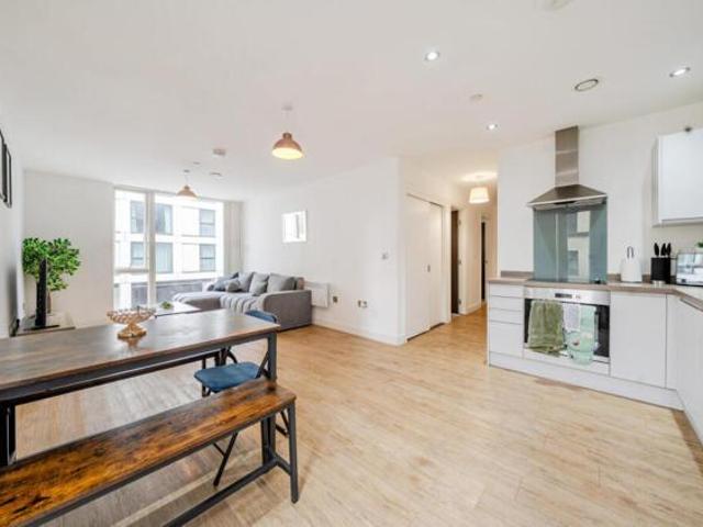 For Sale 2 Bedroom Shared Living/roommate Manchester Greater Manchester DLS100917616