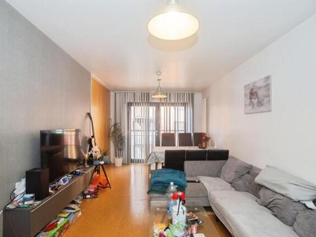 For Sale 2 Bedroom Shared Living/roommate Manchester Salford DLS101677978