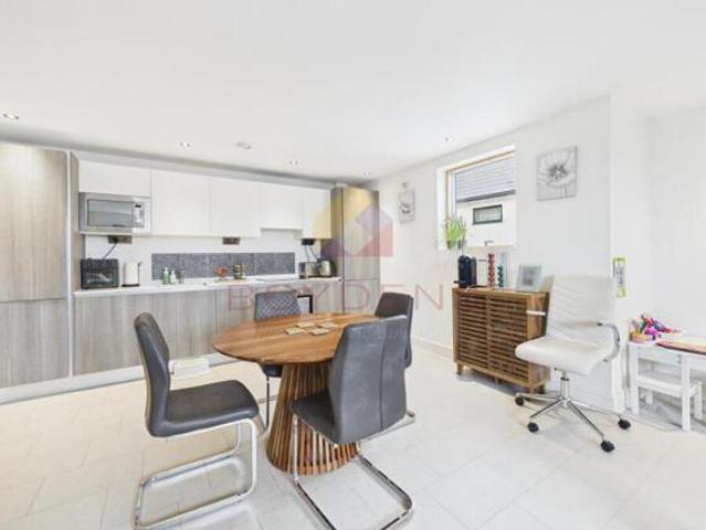 For Sale 2 Bedroom Shared Living/roommate Marks Tey Marks Tey DLS100398172