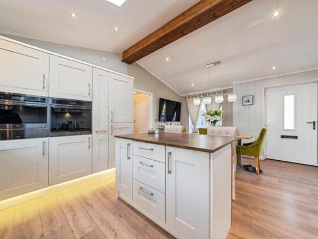 For Sale 2 Bedroom Shared Living/roommate Marston Cheshire DLS98386820